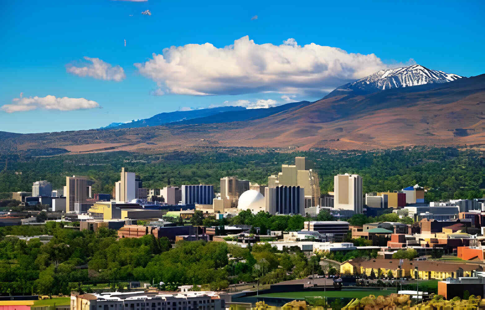 Chauffeur Service Nevada | Visit to Iconic Natural Landmarks