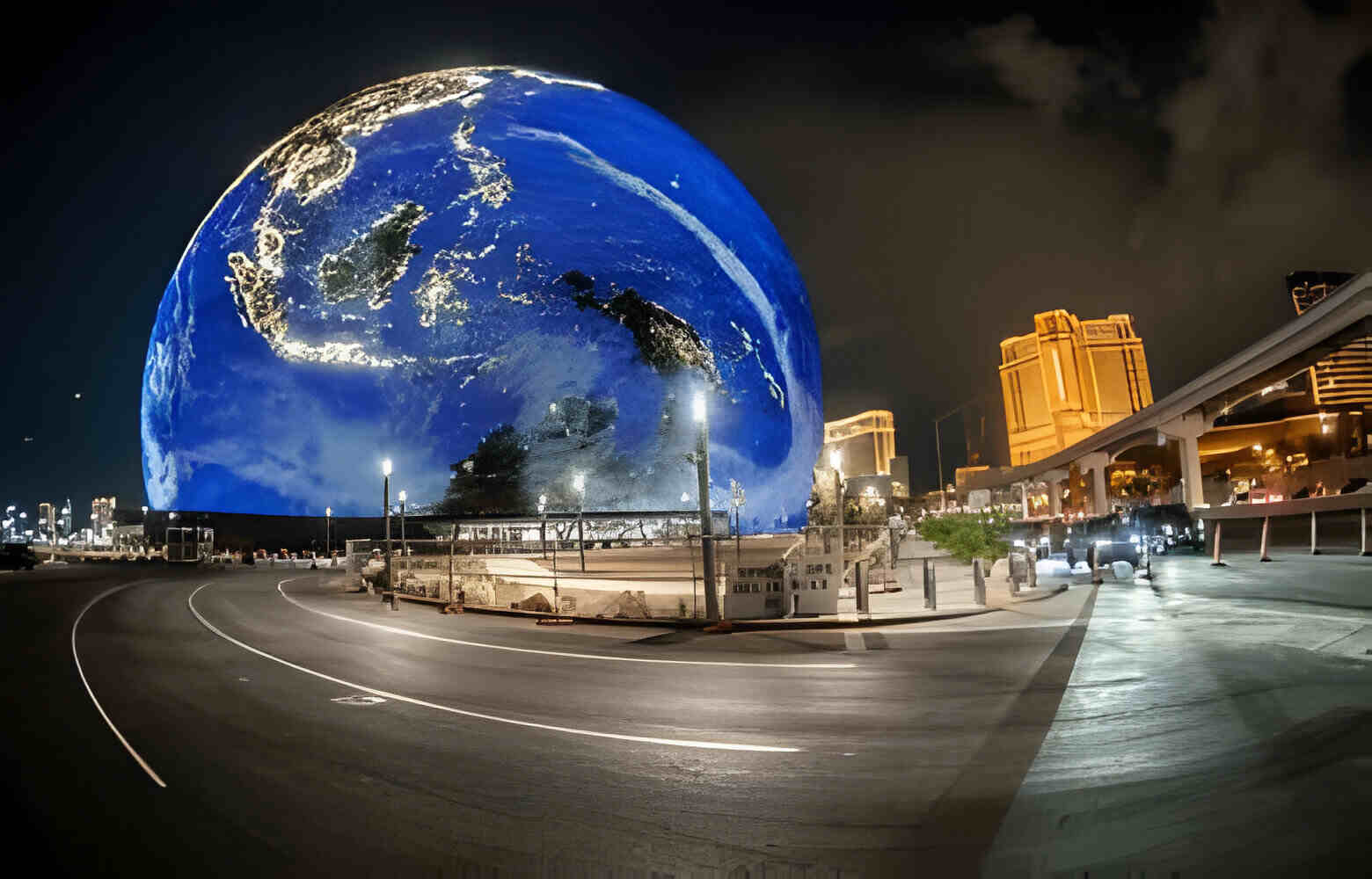 Chauffeur Service Nevada | Visit to Iconic Natural Landmarks